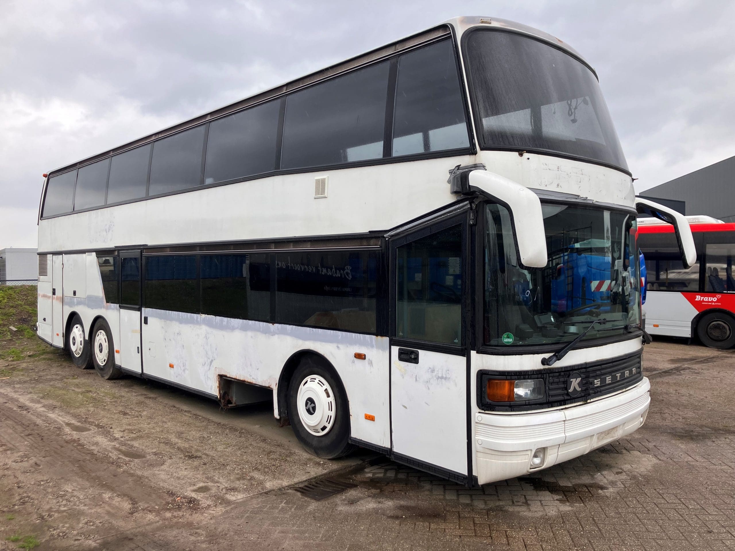 Setra S228 DT Dubbeldekker voor ombouw tot camper / woonbus | Bustekoop.nl